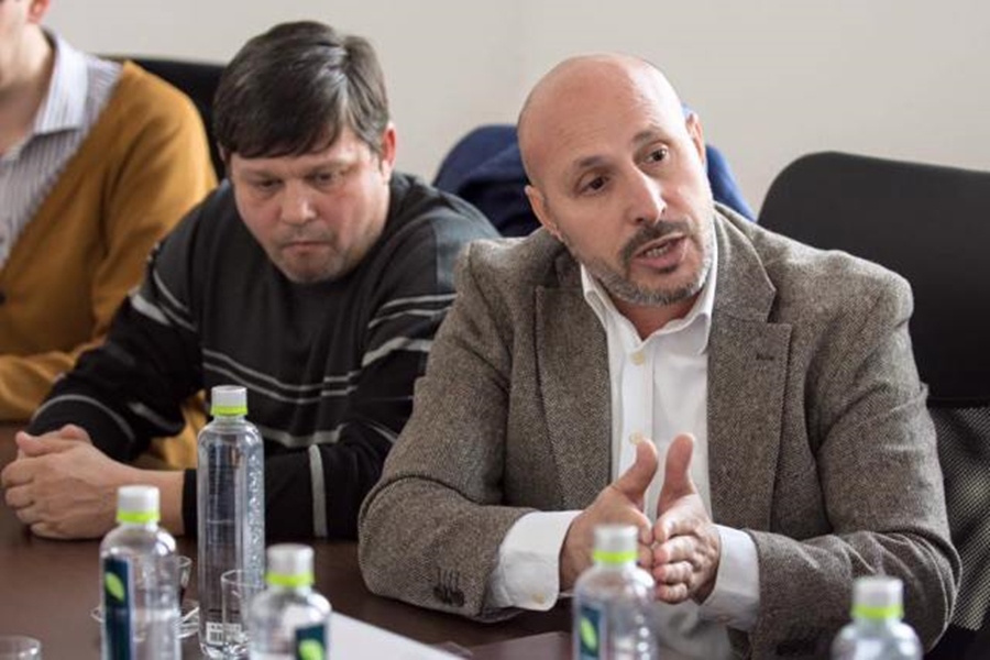 INTERVIU VIOREL RADU - ADTI: STOPATI ILEGALITATILE DIN TAXIMETRIE ...